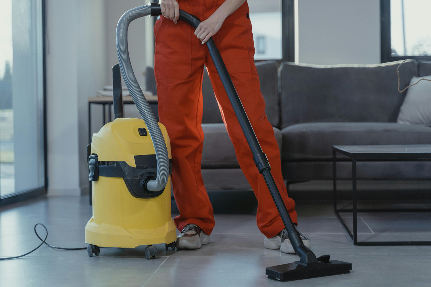 Deep Cleaning vs. Regular Cleaning: What's the Difference and Why It ...